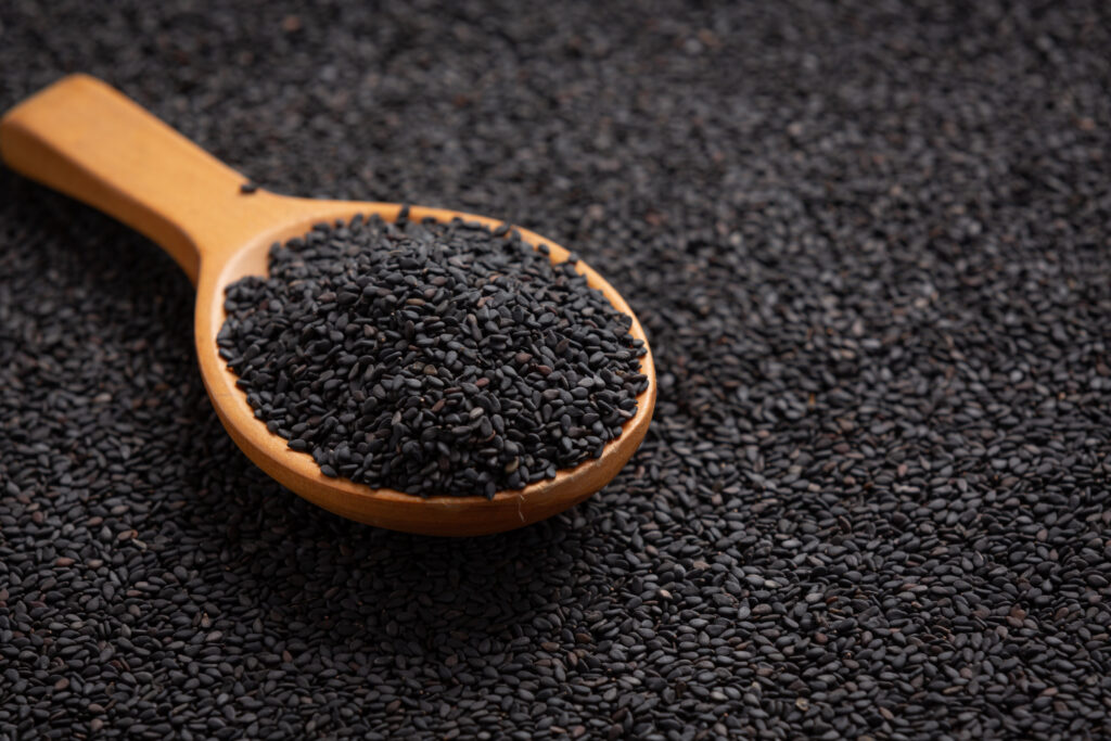 Top 7 Benefits of Black Sesame Seeds – Backed by Science