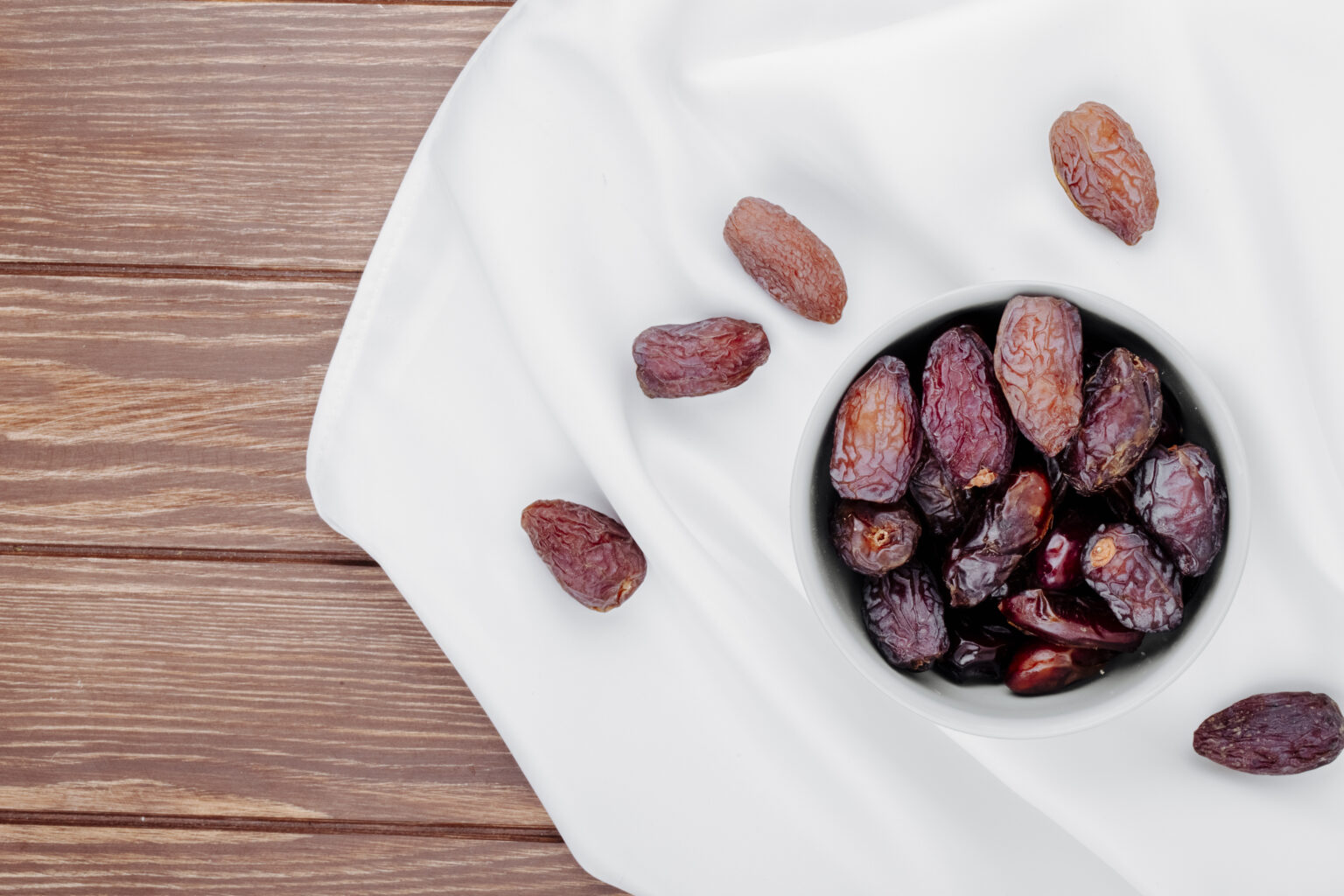 Black Dates Benefits: 7 Powerful Reasons to Eat Them Daily